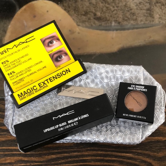 MAC Cosmetics | Makeup | New Mac Gift Set Sample Mascara Full Size ...